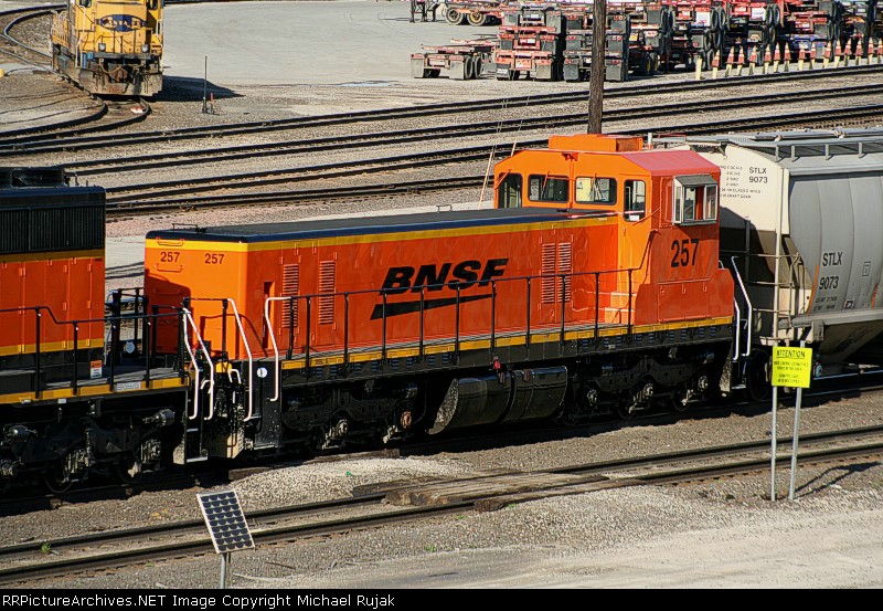 BNSF 257